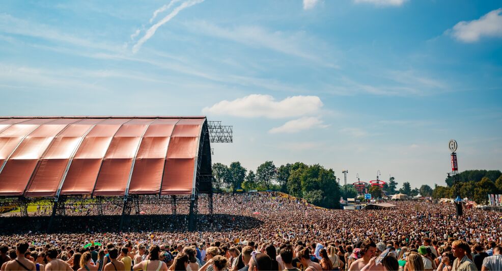 De eerste namen voor Lowlands 2025 zijn bekend (en het belooft veel ...