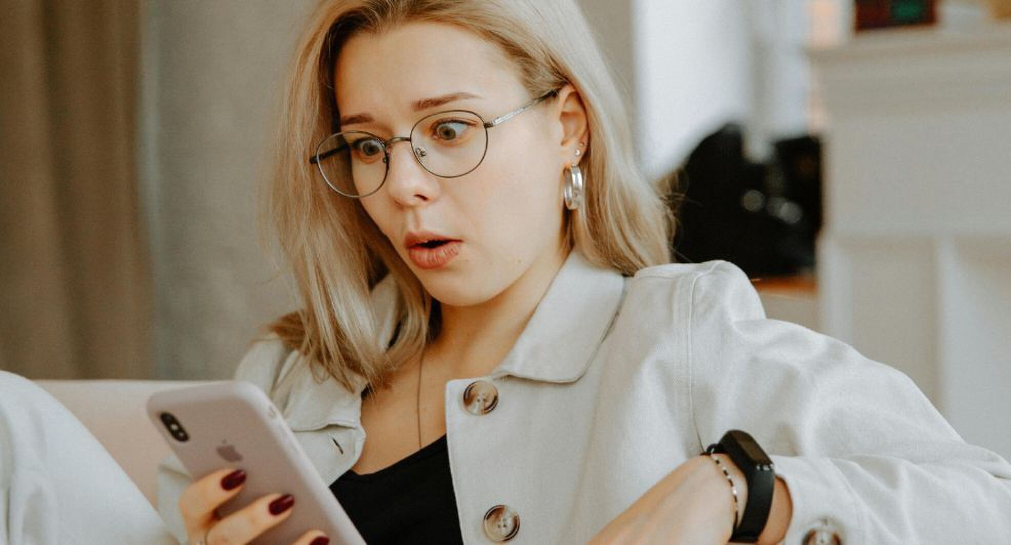 Oei: déze bizarre berichten ontvingen jullie van je partner | FEM FEM