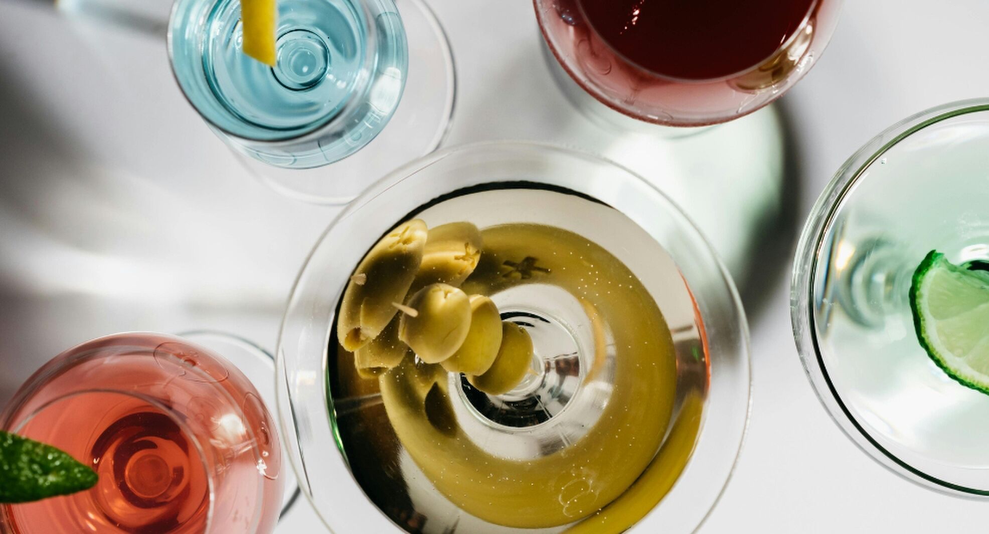 7 x de leukste cocktail hotspots van Ibiza | FEM FEM