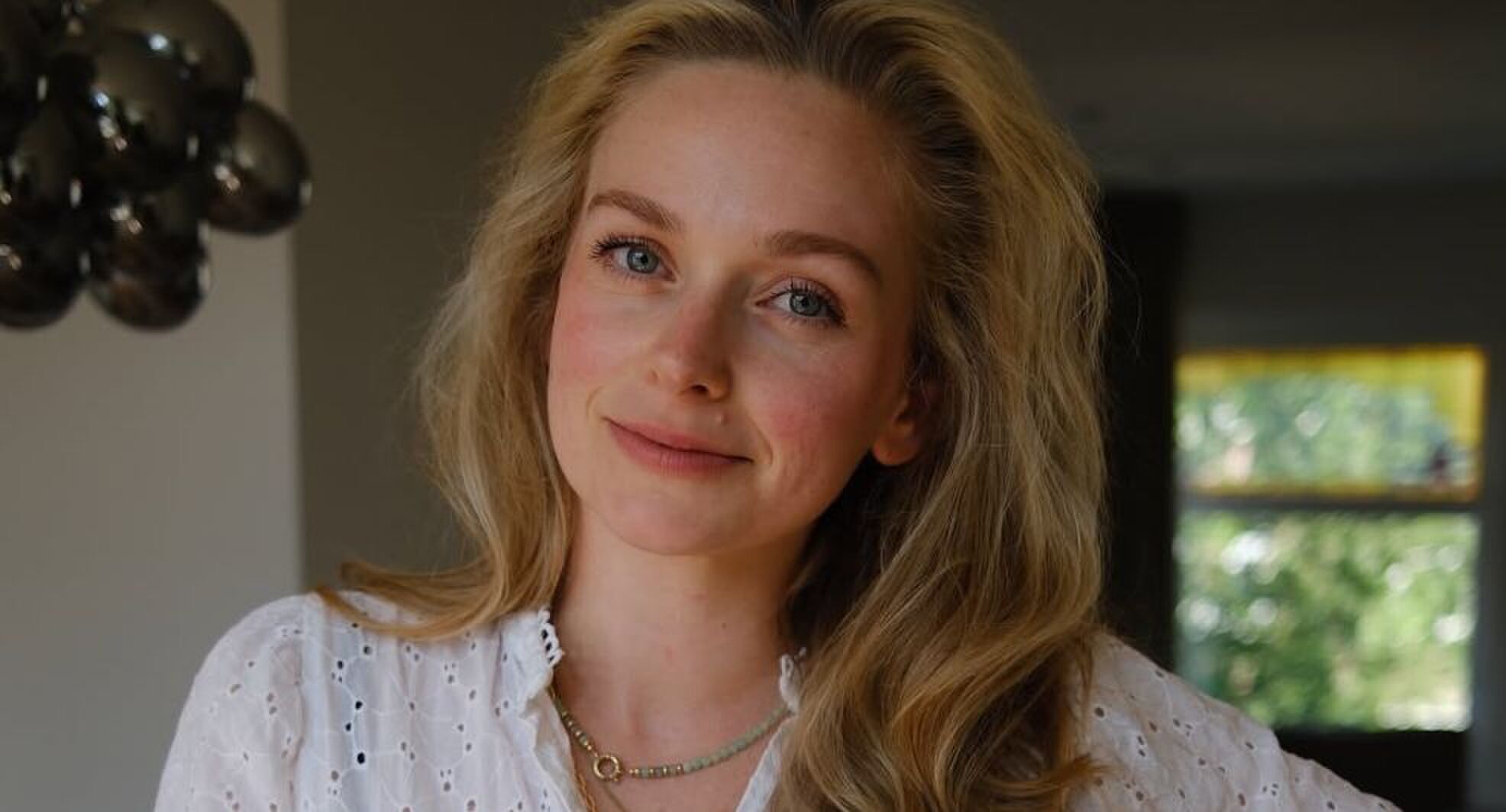 Pip Pellens breekt het taboe: haar eerlijke abortusverhaal | FEM FEM